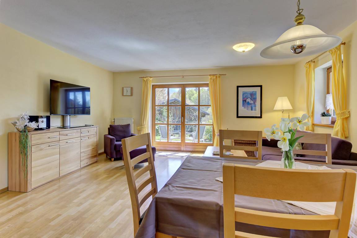 73 M² Ferienwohnung ∙ 2 Schlafzimmer ∙ 6 Gäste - Spiegelau