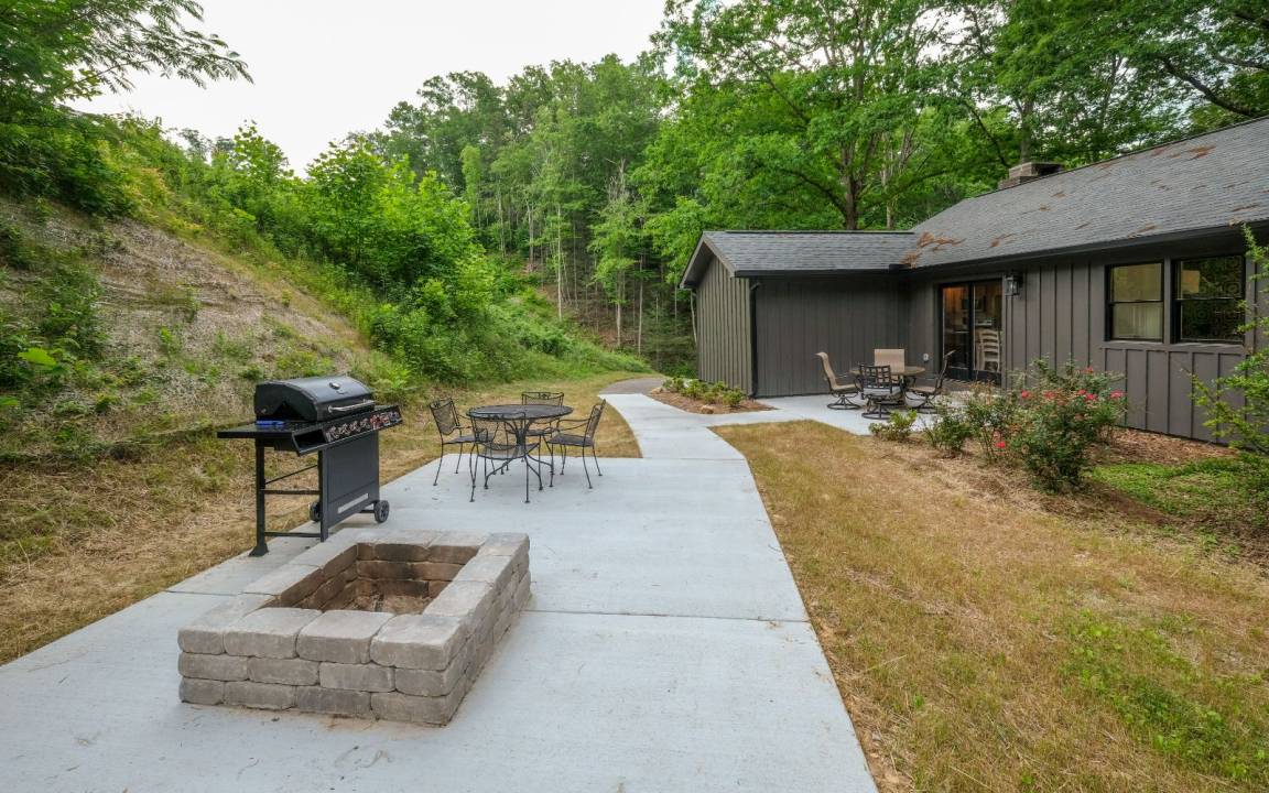 160 M² Cabin ∙ 4 Bedrooms ∙ 8 Guests