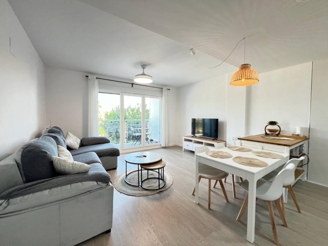 84 M² Ferienwohnung ∙ 2 Schlafzimmer ∙ 4 Gäste - Salobreña
