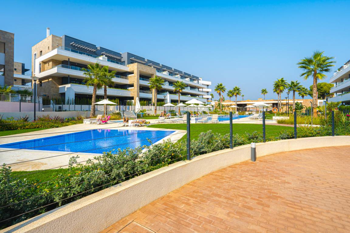 70 M² Ferienwohnung ∙ 2 Schlafzimmer ∙ 4 Gäste - Torrevieja