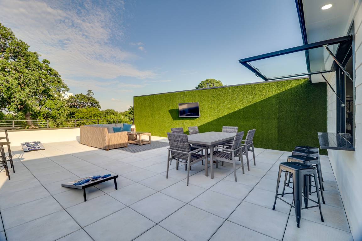 272 M² Ferienwohnung ∙ 5 Schlafzimmer ∙ 13 Gäste - Arlington, TX