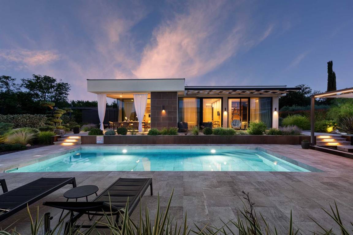 150 M² Villa ∙ 4 Bedrooms ∙ 8 Guests - Cres