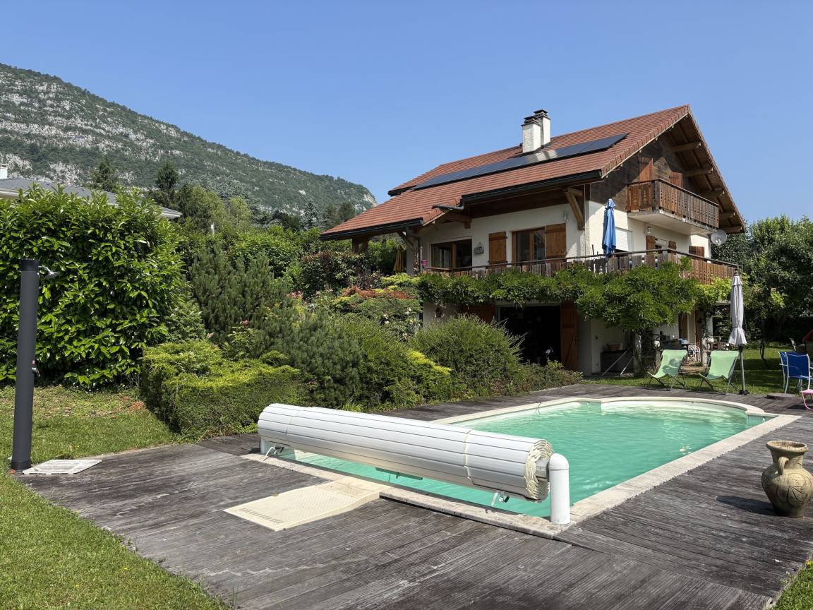 180 M² Maison De Vacances ∙ 4 Chambres ∙ 7 Personnes - Sévrier