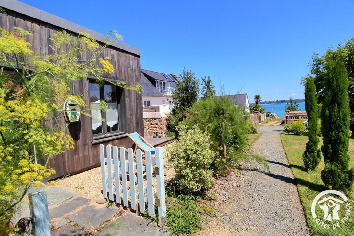 57 M² Gîte ∙ 2 Chambres ∙ 3 Personnes - Perros-Guirec
