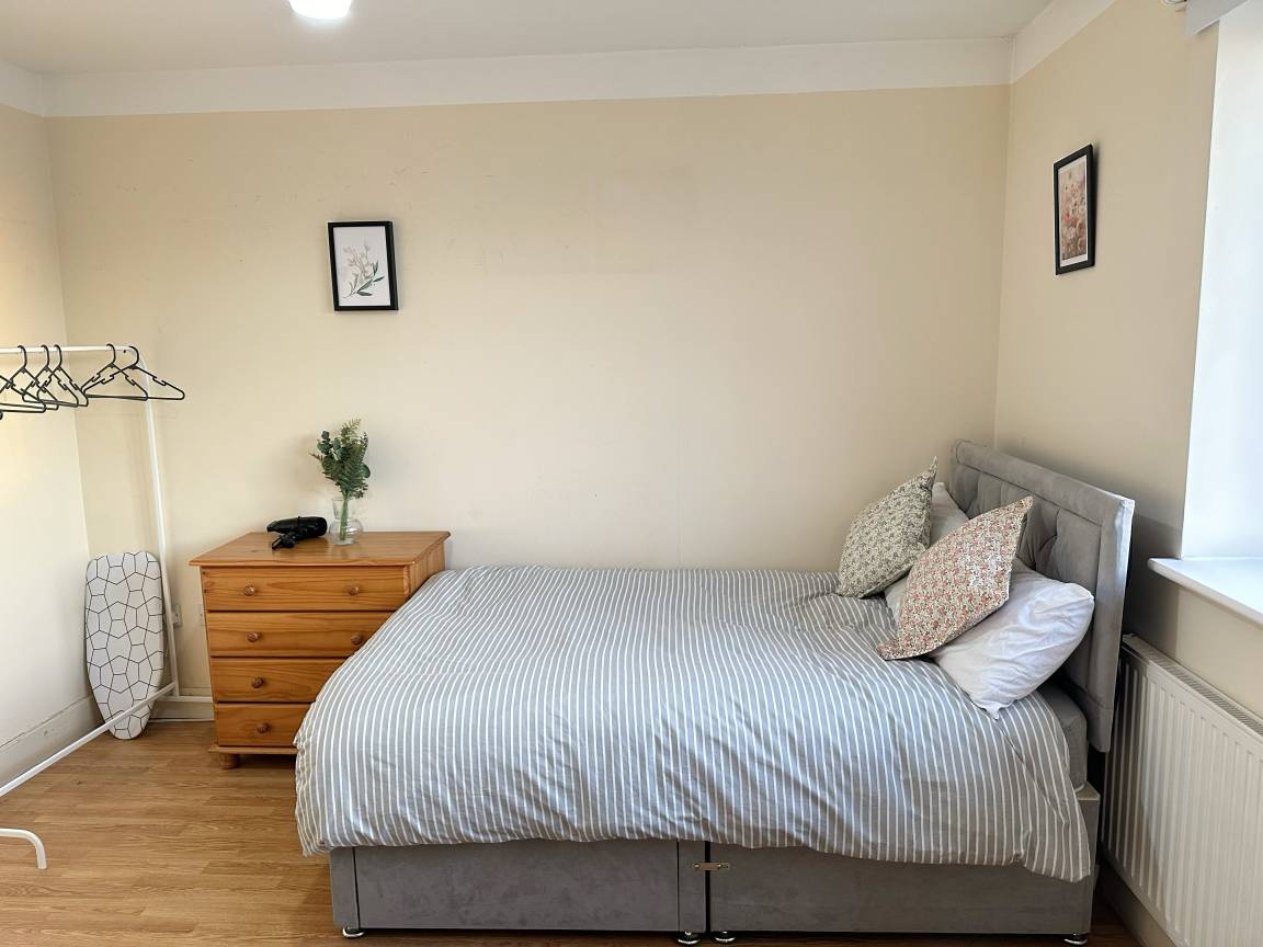 80 M² Apartment ∙ 1 Bedroom ∙ 6 Guests - Watford