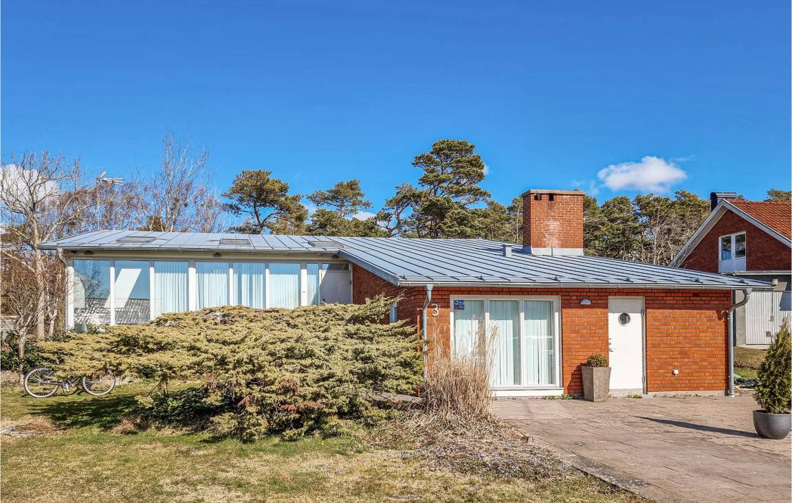 208 M² Huis ∙ 4 Slaapkamers ∙ 6 Gasten - Varberg
