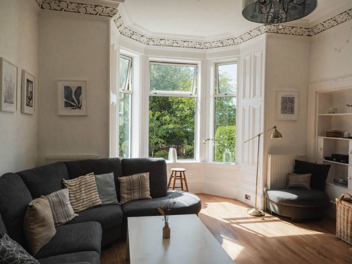 245 M² House ∙ 5 Bedrooms ∙ 9 Guests - Dundee