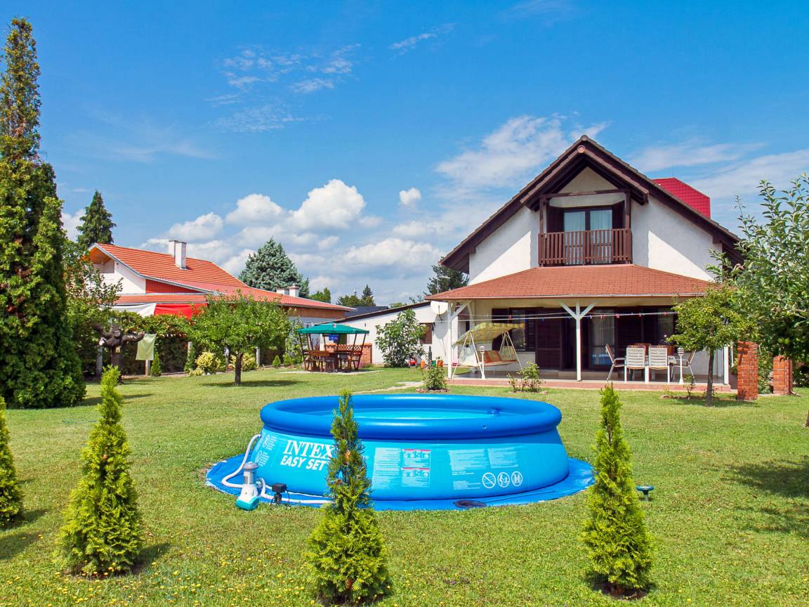 160 M² House ∙ 4 Bedrooms ∙ 8 Guests - Szigliget