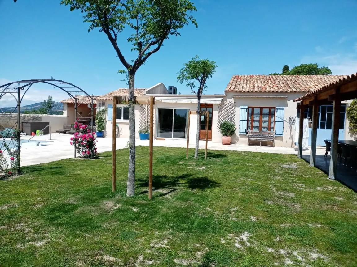 70 M² Ferienwohnung ∙ 1 Schlafzimmer ∙ 2 Gäste - Carpentras