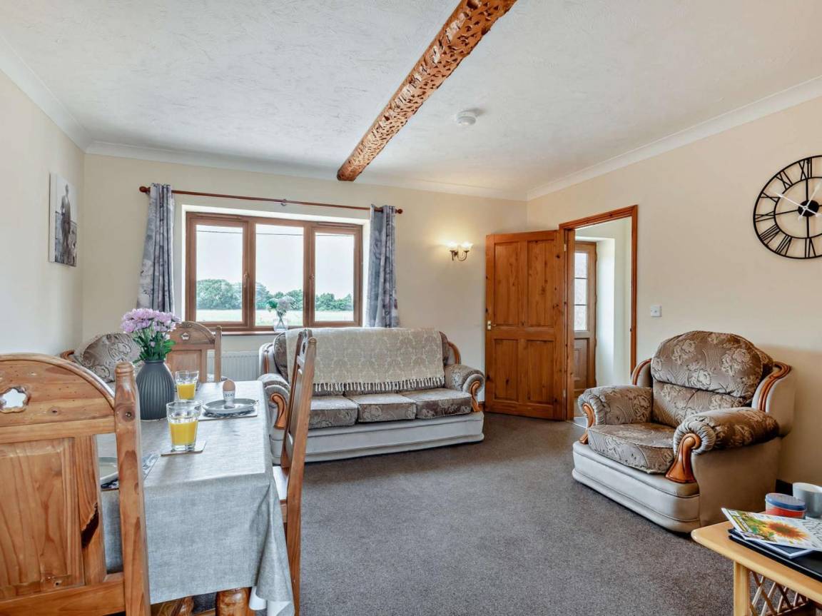 Cottage ∙ 2 Bedrooms ∙ 4 Guests - Norfolk