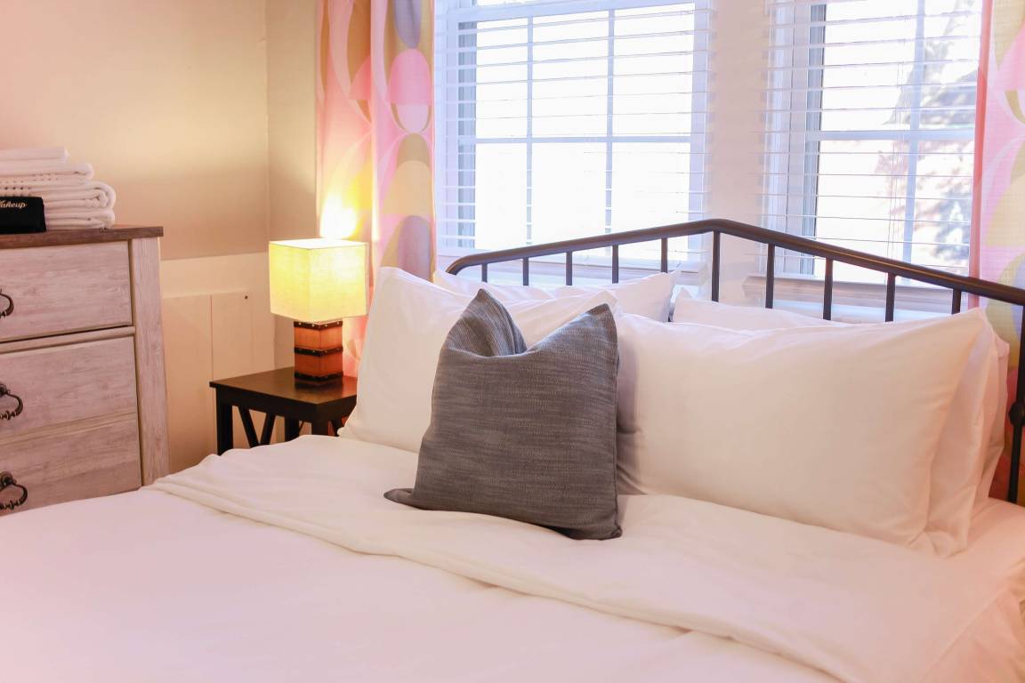 Apartment ∙ 2 Bedrooms ∙ 4 Guests - Portsmouth, VA