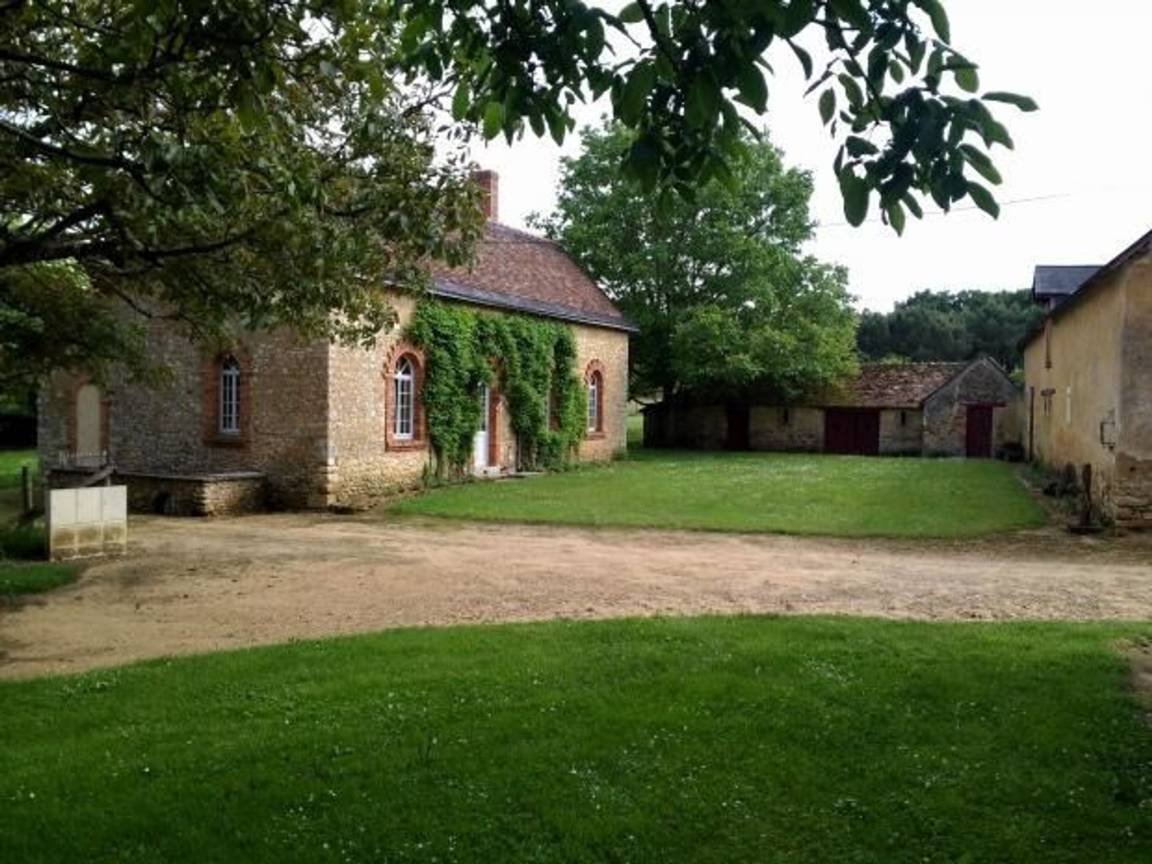 180 M² Cottage ∙ 5 Chambres ∙ 8 Personnes - Sarthe