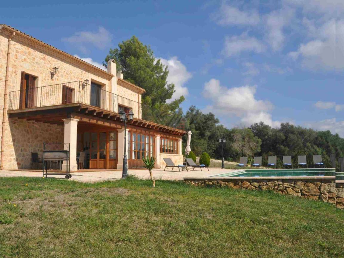 400 M² Cottage ∙ 4 Bedrooms ∙ 8 Guests - Petra