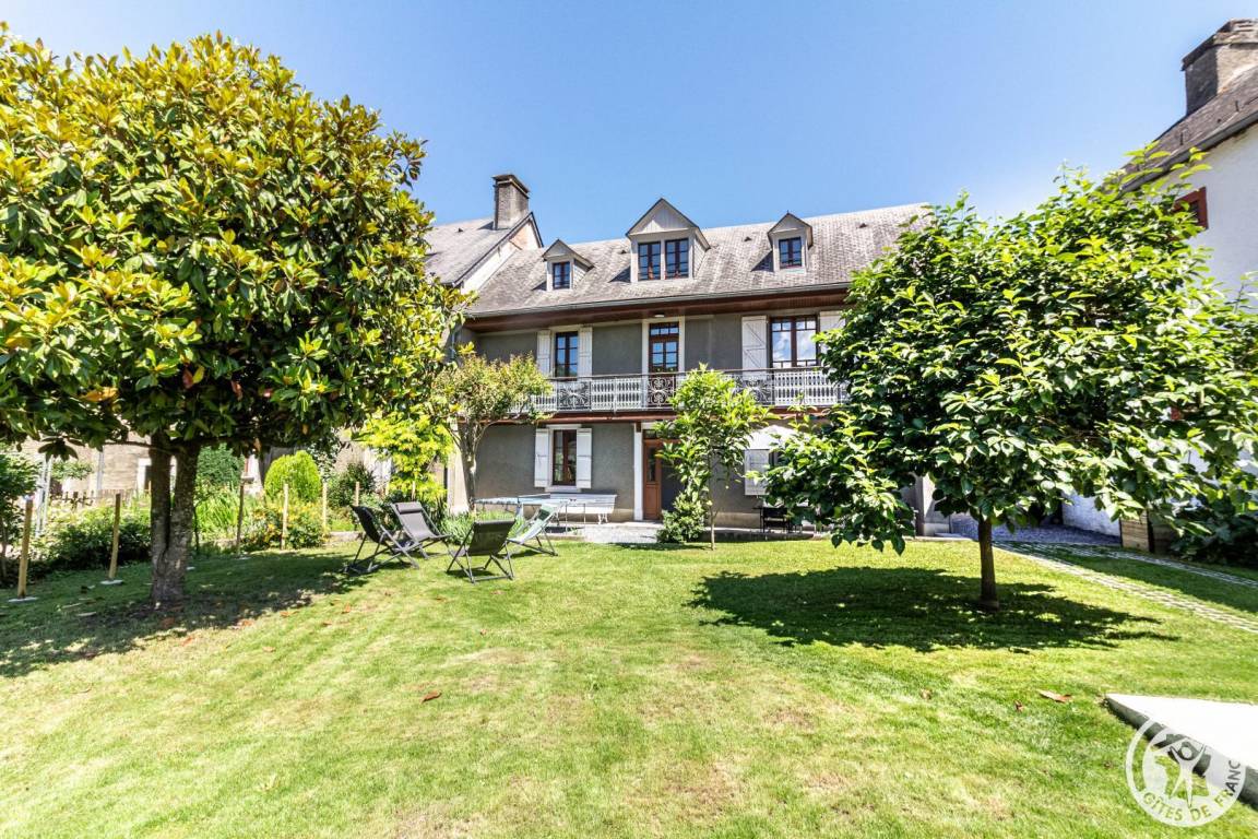 150 M² Mökki ∙ 4 Makuuhuonetta ∙ 9 Vierasta - Bagnères-de-Bigorre