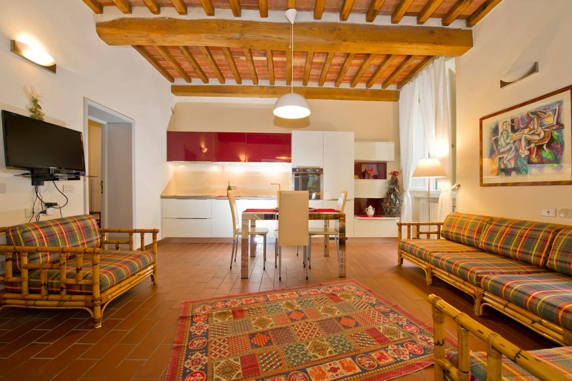80 M² Ferienwohnung ∙ 2 Schlafzimmer ∙ 3 Gäste - Lucca