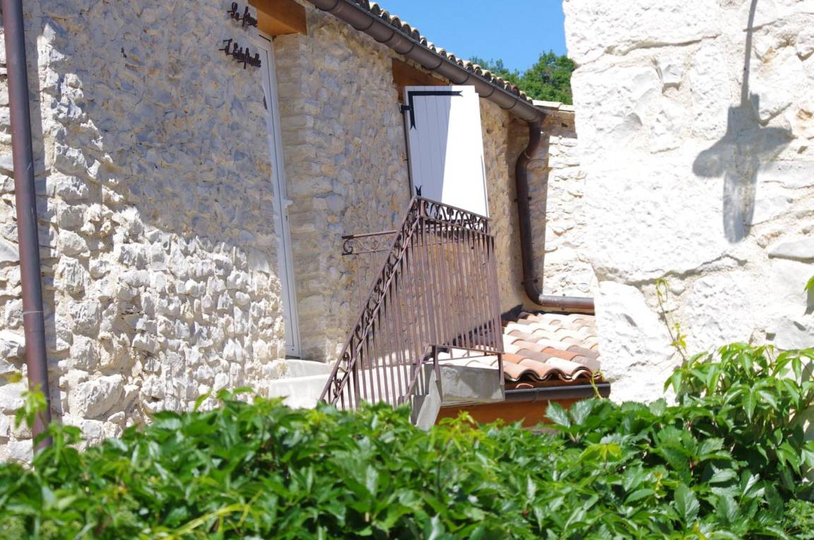 140 M² Appartement ∙ 4 Chambres ∙ 8 Personnes - Banon