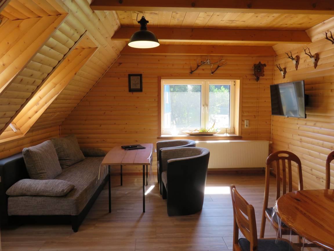 80 M² Ferienwohnung ∙ 2 Schlafzimmer ∙ 7 Gäste - Hasselfelde