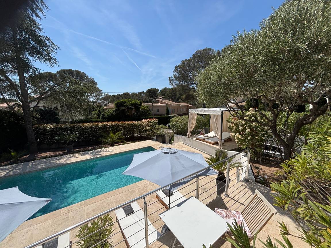 110 M² Maison De Vacances ∙ 2 Chambres ∙ 5 Personnes - Saint-Raphaël