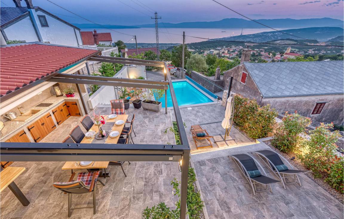 200 M² Ferienhaus ∙ 4 Schlafzimmer ∙ 9 Gäste - Kraljevica