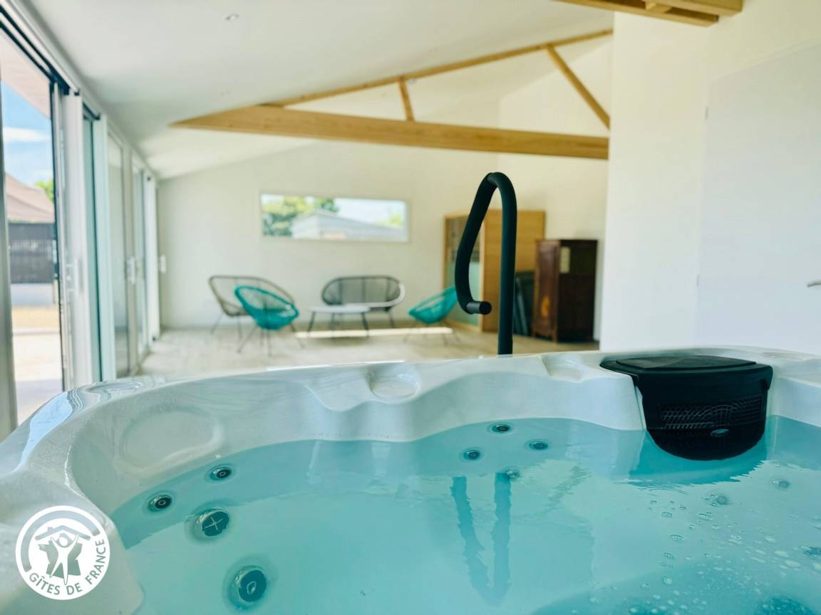 220 M² Cottage ∙ 6 Chambres ∙ 12 Personnes - La Roche-sur-Yon