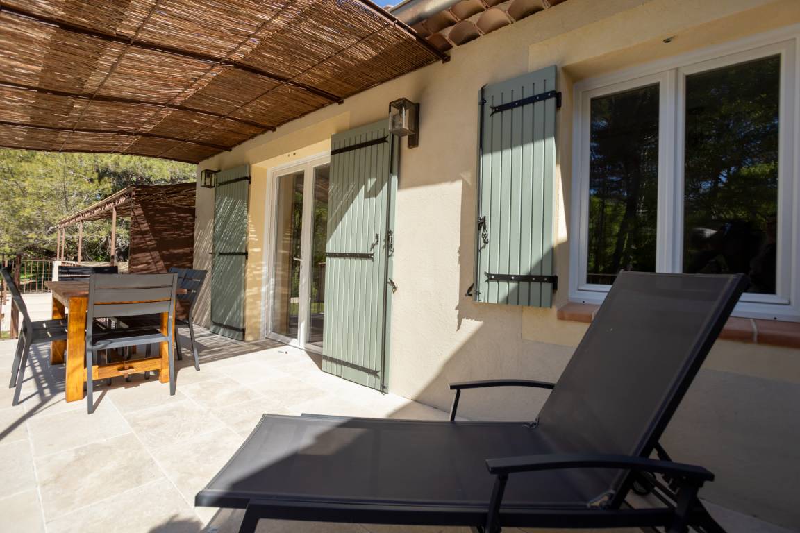 60 M² Appartement ∙ 2 Chambres ∙ 6 Personnes - Eyguières