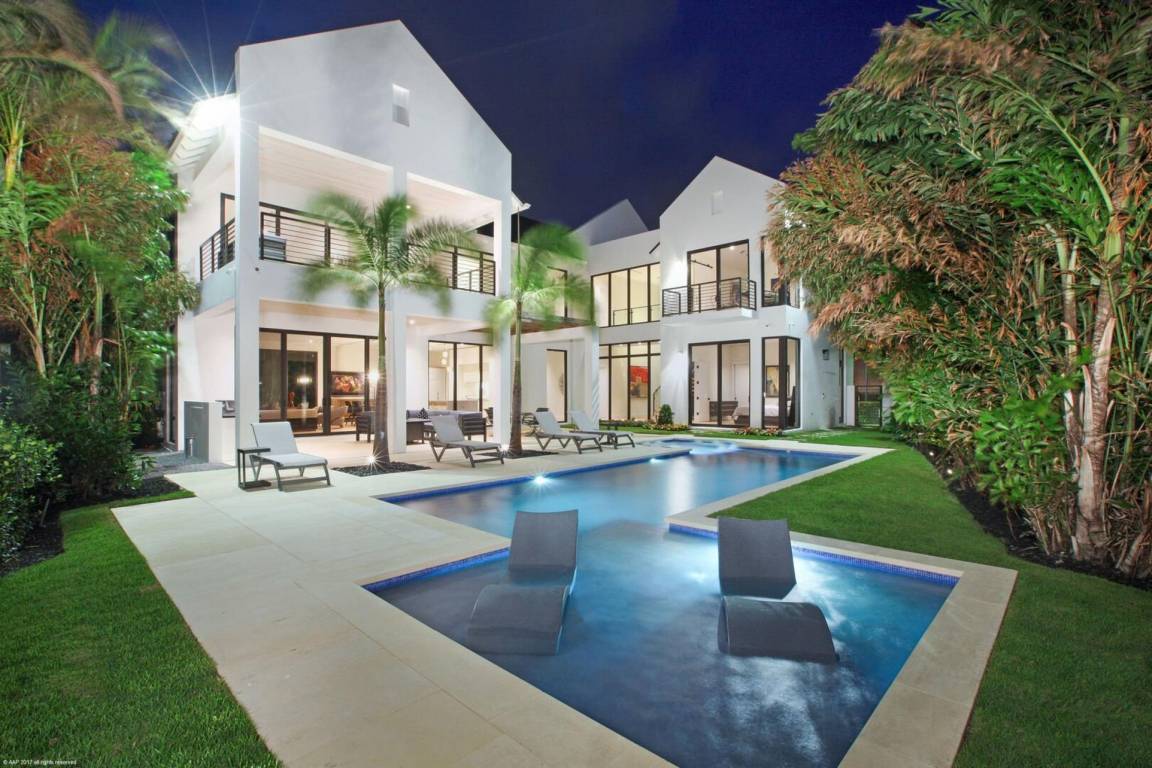 372 M² House ∙ 5 Bedrooms ∙ 10 Guests - Delray Beach, FL