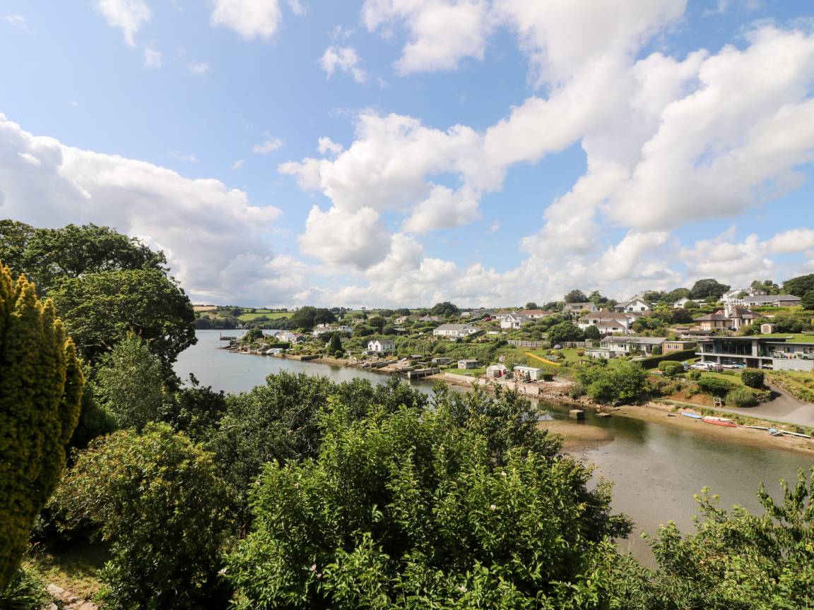 Cottage ∙ 3 Bedrooms ∙ 6 Guests - St Mawes
