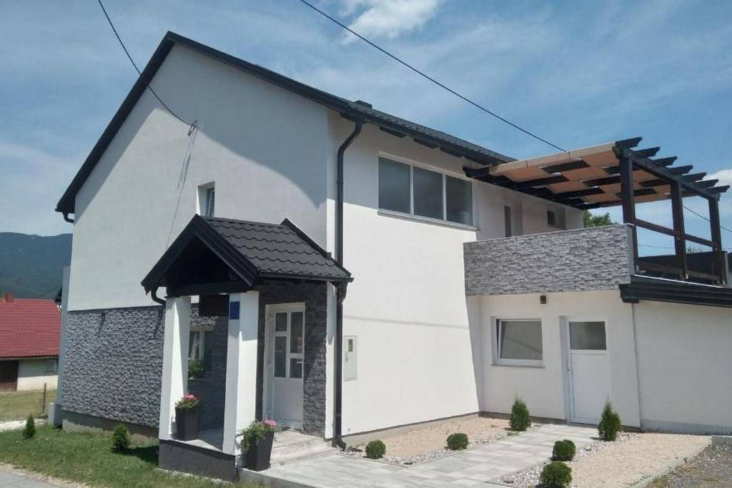 63 M² Apartament ∙ 2 Sypialnie ∙ 4 Gości - Korenica