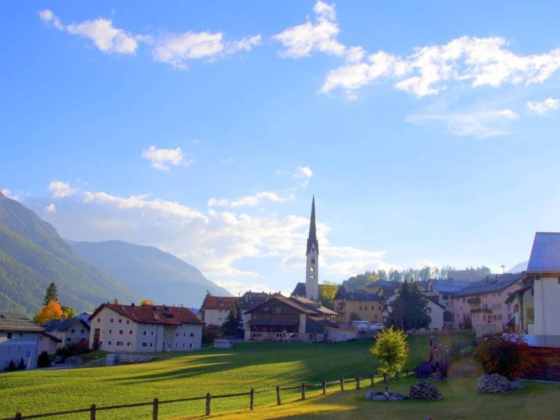 90 M² Appartement ∙ 3 Chambres ∙ 5 Personnes - Zuoz