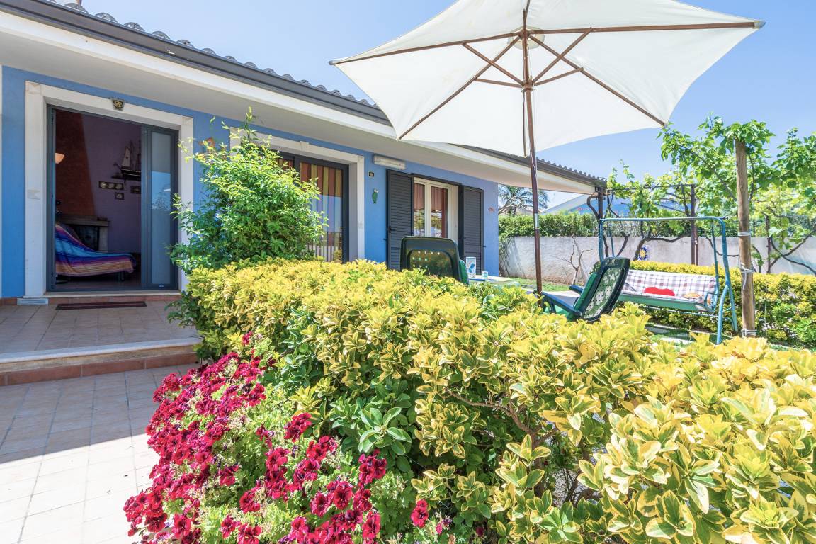 60 M² House ∙ 2 Bedrooms ∙ 4 Guests - Marzamemi