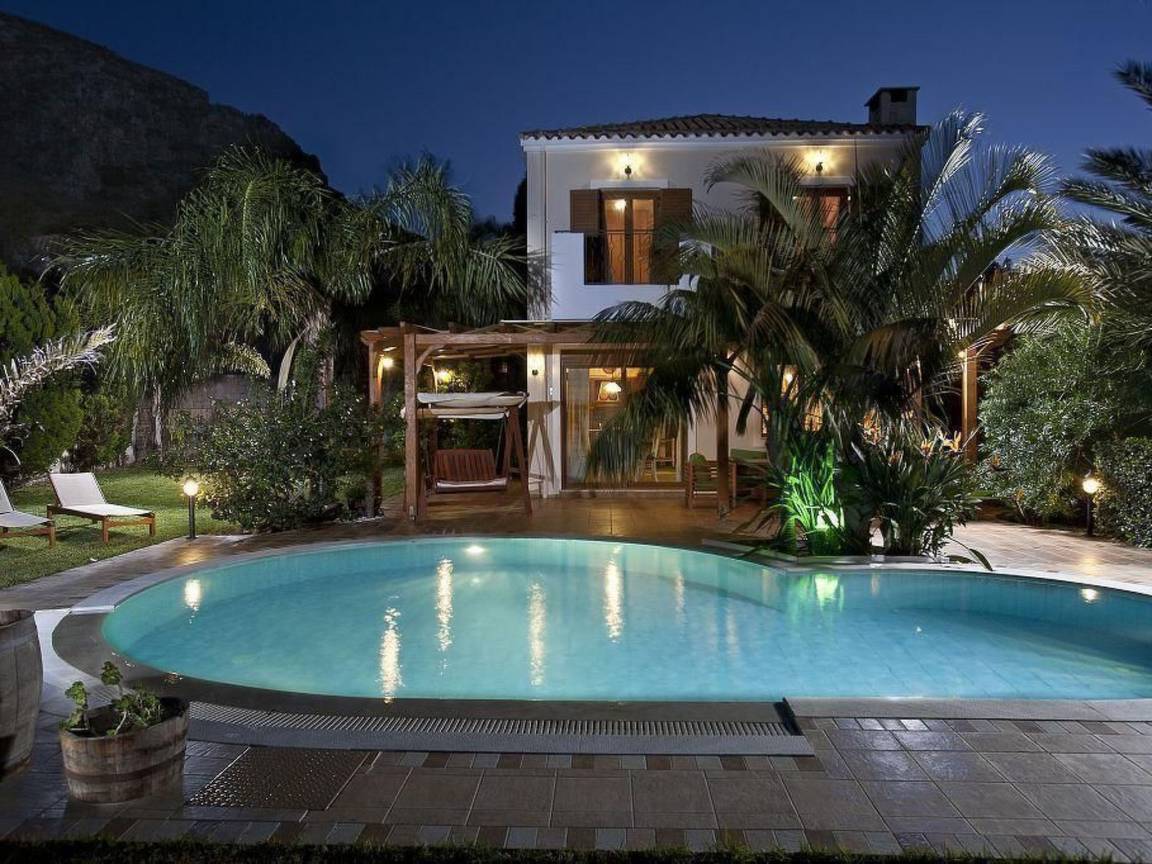 150 M² House ∙ 3 Bedrooms ∙ 6 Guests - Koutouloufari