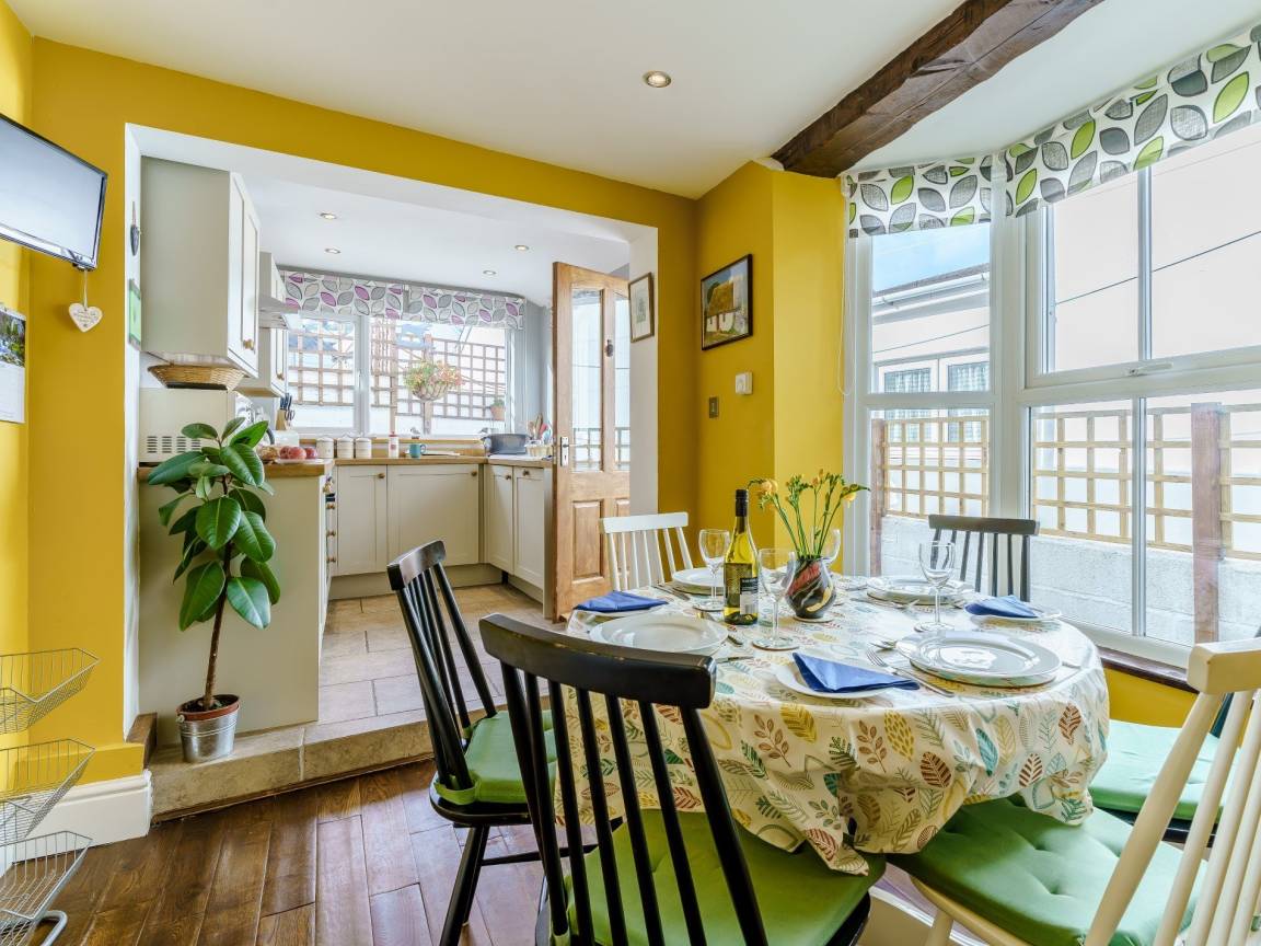 Cottage ∙ 3 Bedrooms ∙ 6 Guests - Cardigan