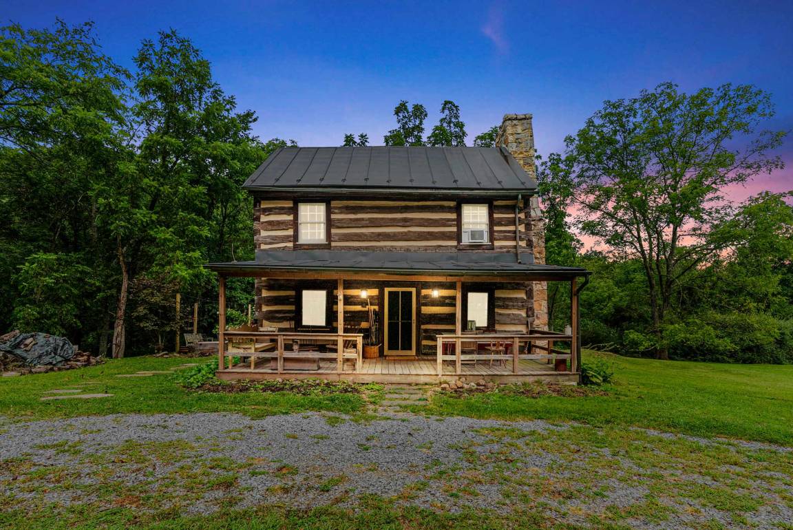 121 M² Chalet ∙ 3 Bedrooms ∙ 5 Guests - West Virginia