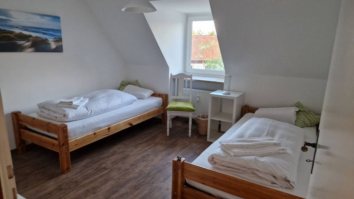 14 M² Hotel ∙ 1 Sypialnia ∙ 2 Gości - Peißenberg