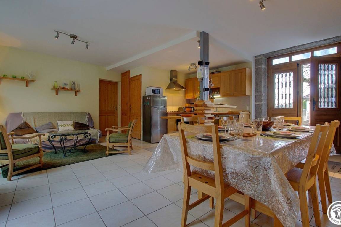 95 M² Gîte ∙ 2 Chambres ∙ 6 Personnes - Lagnieu