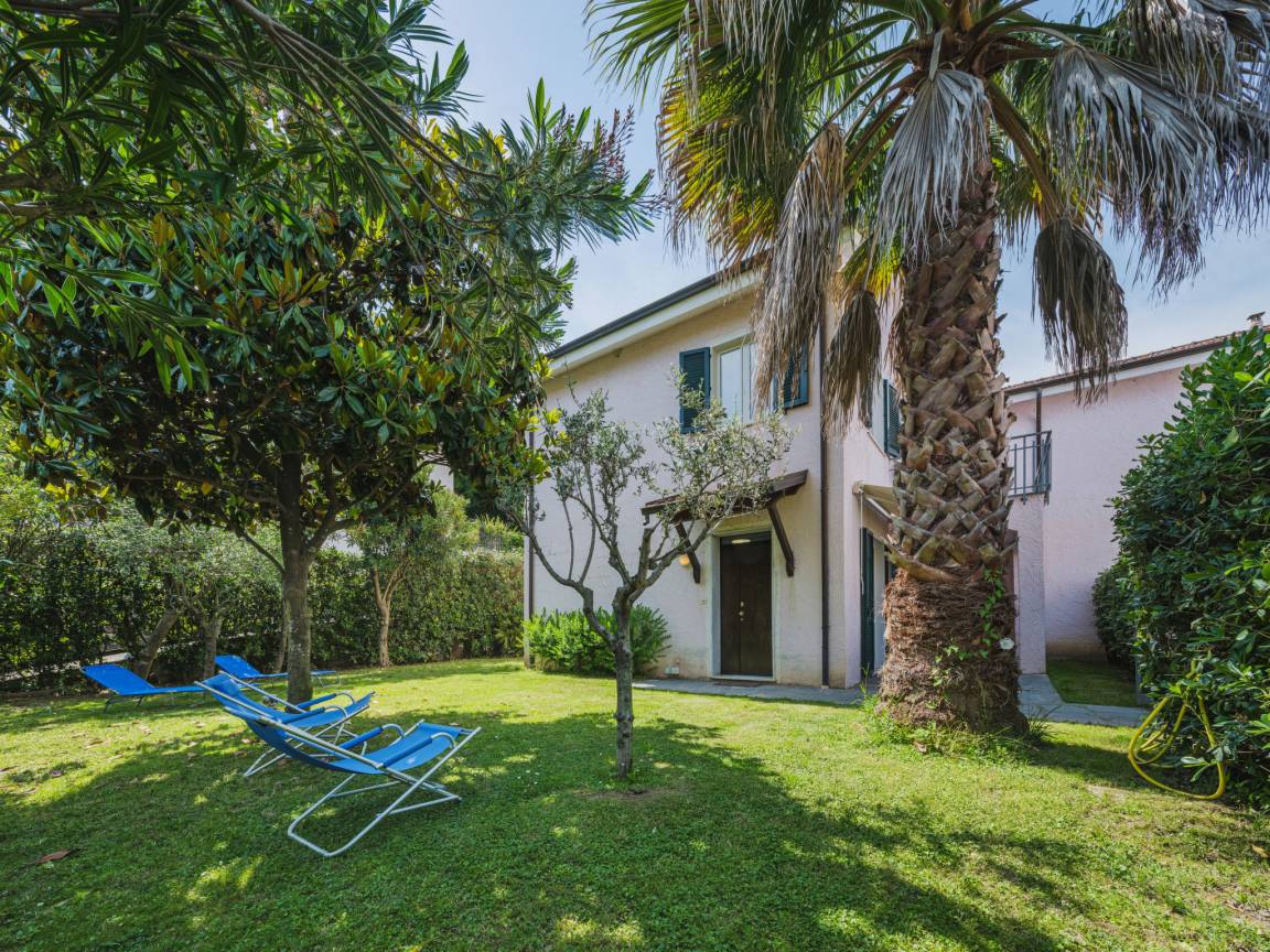 95 M² Ferienhaus ∙ 2 Schlafzimmer ∙ 5 Gäste - Sarzana