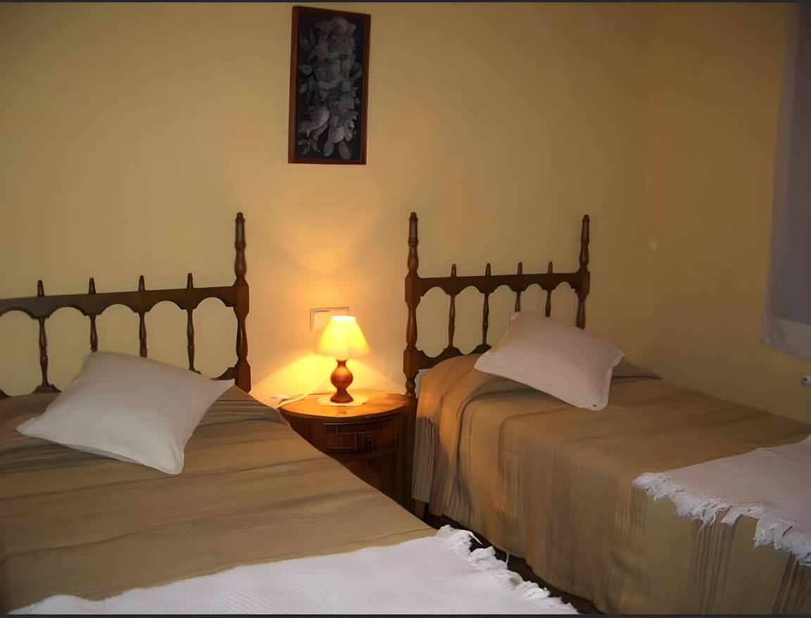 72 M² House ∙ 3 Bedrooms ∙ 6 Guests - Peratallada