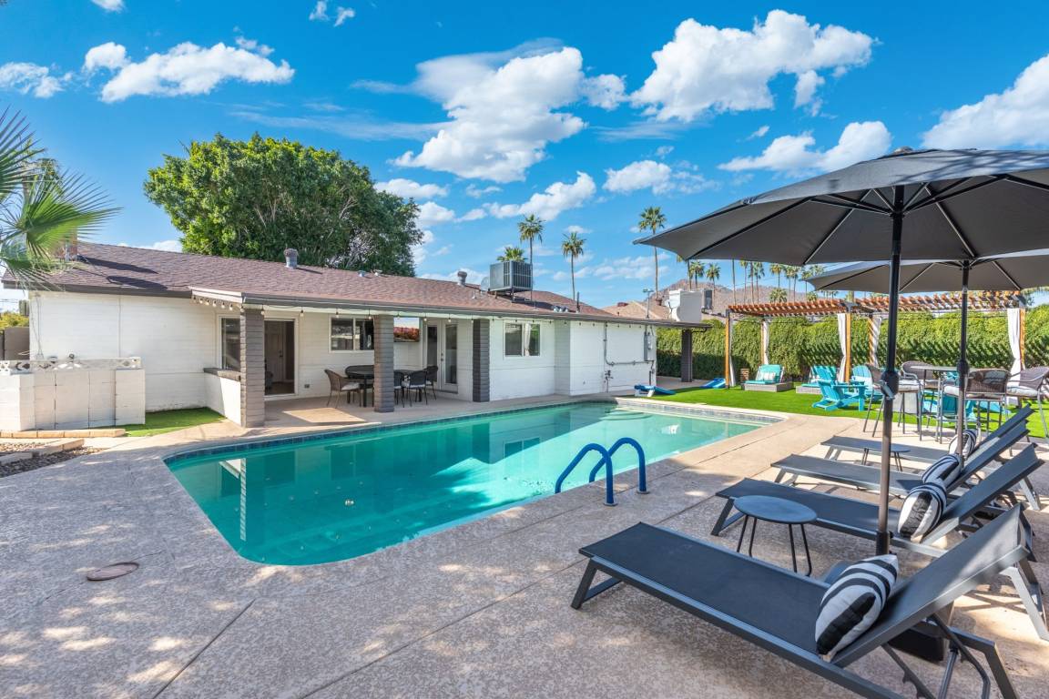 House ∙ 3 Bedrooms ∙ 8 Guests - Scottsdale, AZ