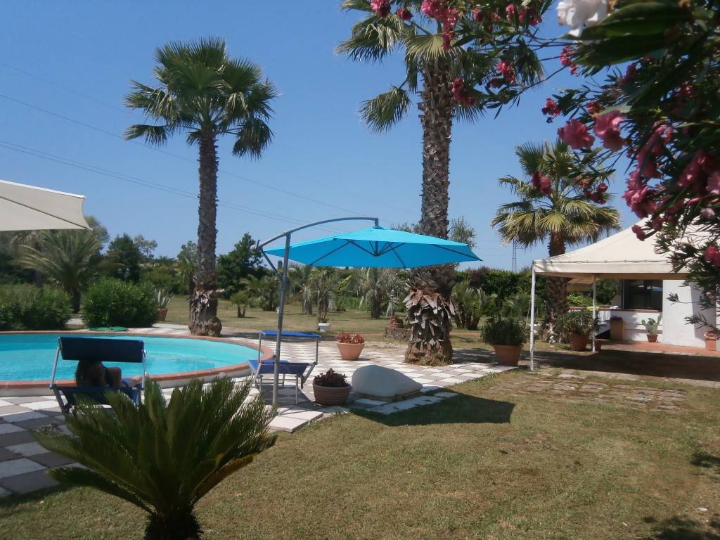 100 M² Villa ∙ 3 Chambres ∙ 8 Personnes - Forte dei Marmi