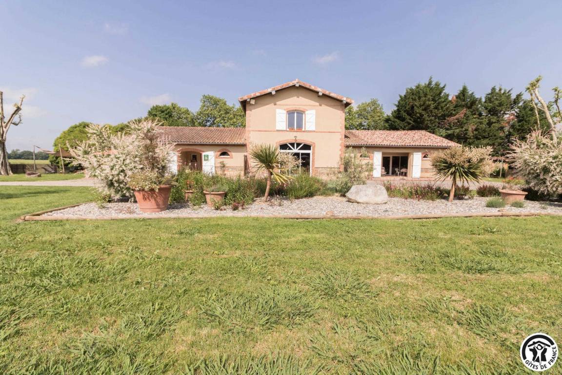80 M² Gîte ∙ 2 Chambres ∙ 4 Personnes - Haute-Garonne