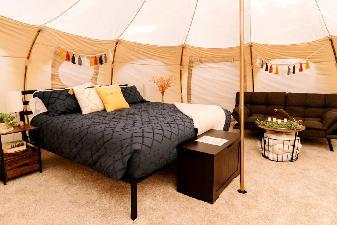 Camping ∙ 1 Bedroom ∙ 5 Guests - Island Park