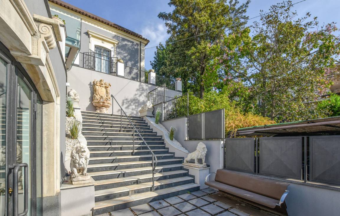 250 M² Maison De Vacances ∙ 4 Chambres ∙ 12 Personnes - Catane