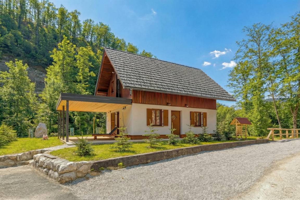 70 M² Chalet ∙ 2 Bedrooms ∙ 5 Guests - Slovenia