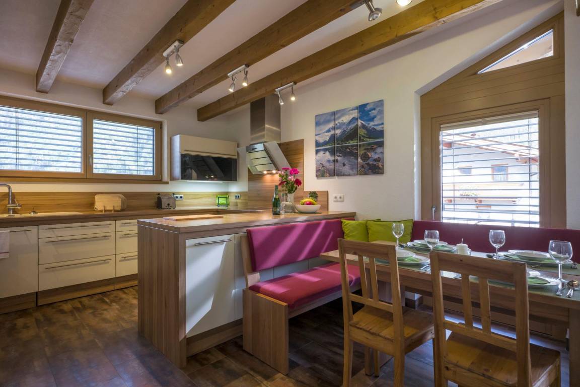 92 M² Ferienwohnung ∙ 2 Schlafzimmer ∙ 6 Gäste - Zillertal