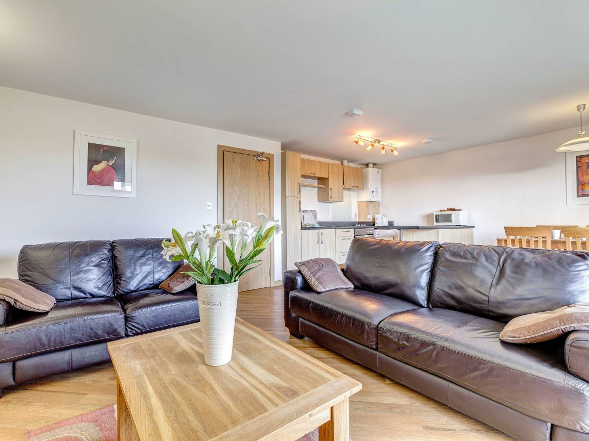 Apartment ∙ 2 Bedrooms ∙ 4 Guests - Teignmouth