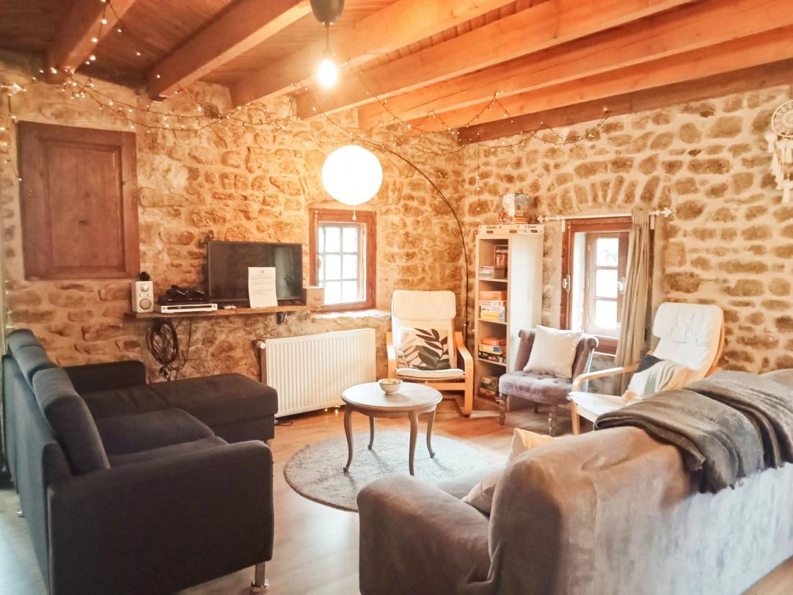 100 M² Gîte ∙ 3 Chambres ∙ 9 Personnes - Chalmazel