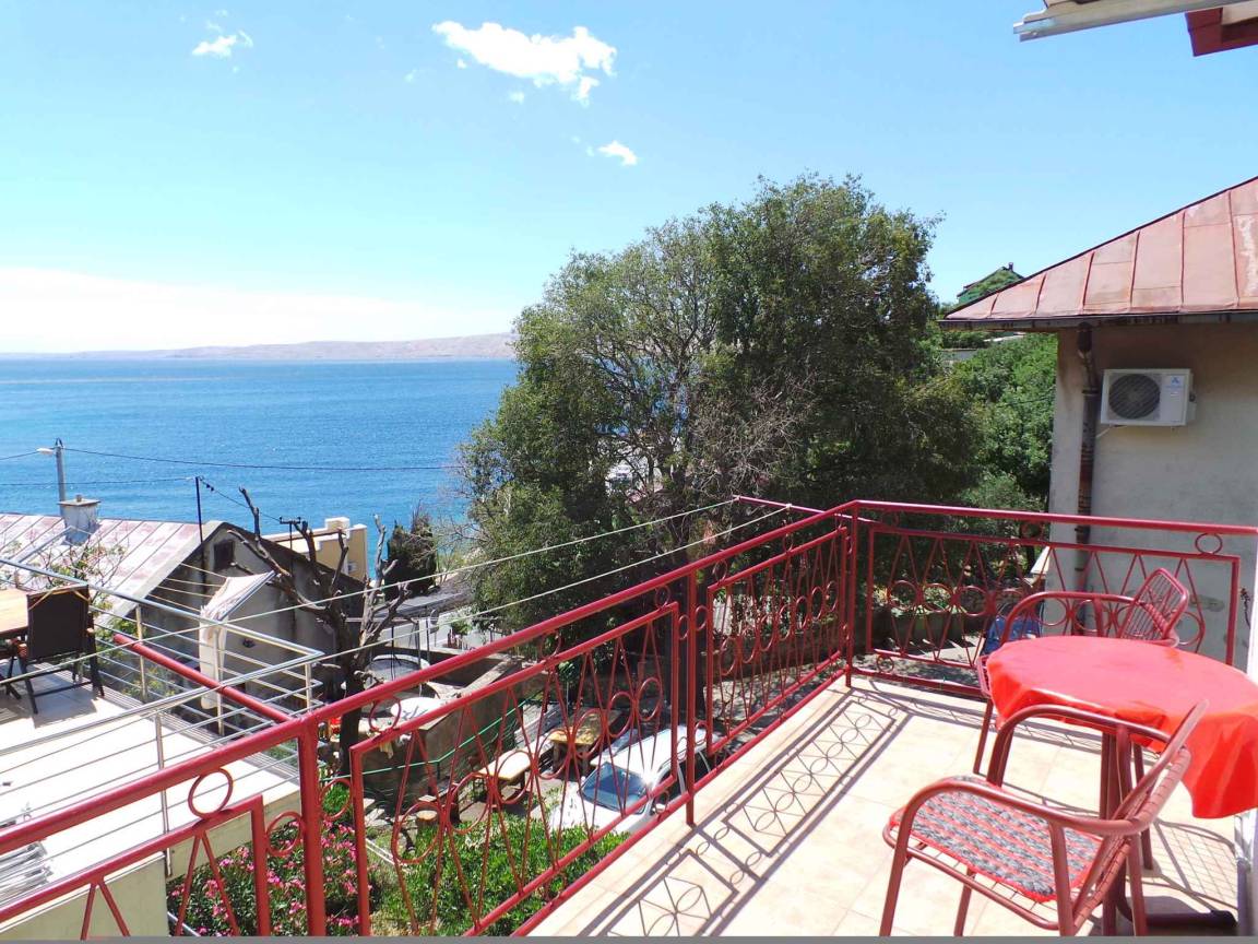 80 M² Apartment ∙ 2 Bedrooms ∙ 4 Guests - Karlobag