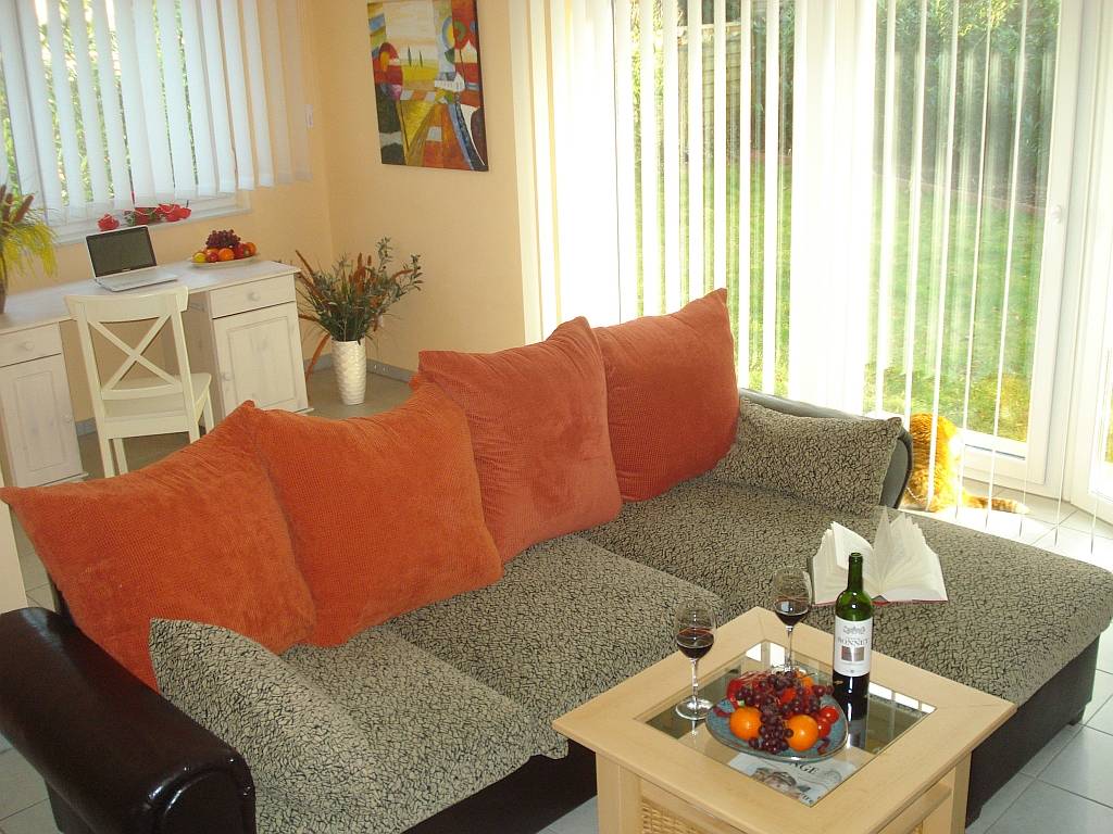 80 M² Ferienwohnung ∙ 2 Schlafzimmer ∙ 4 Gäste - Ahrensburg