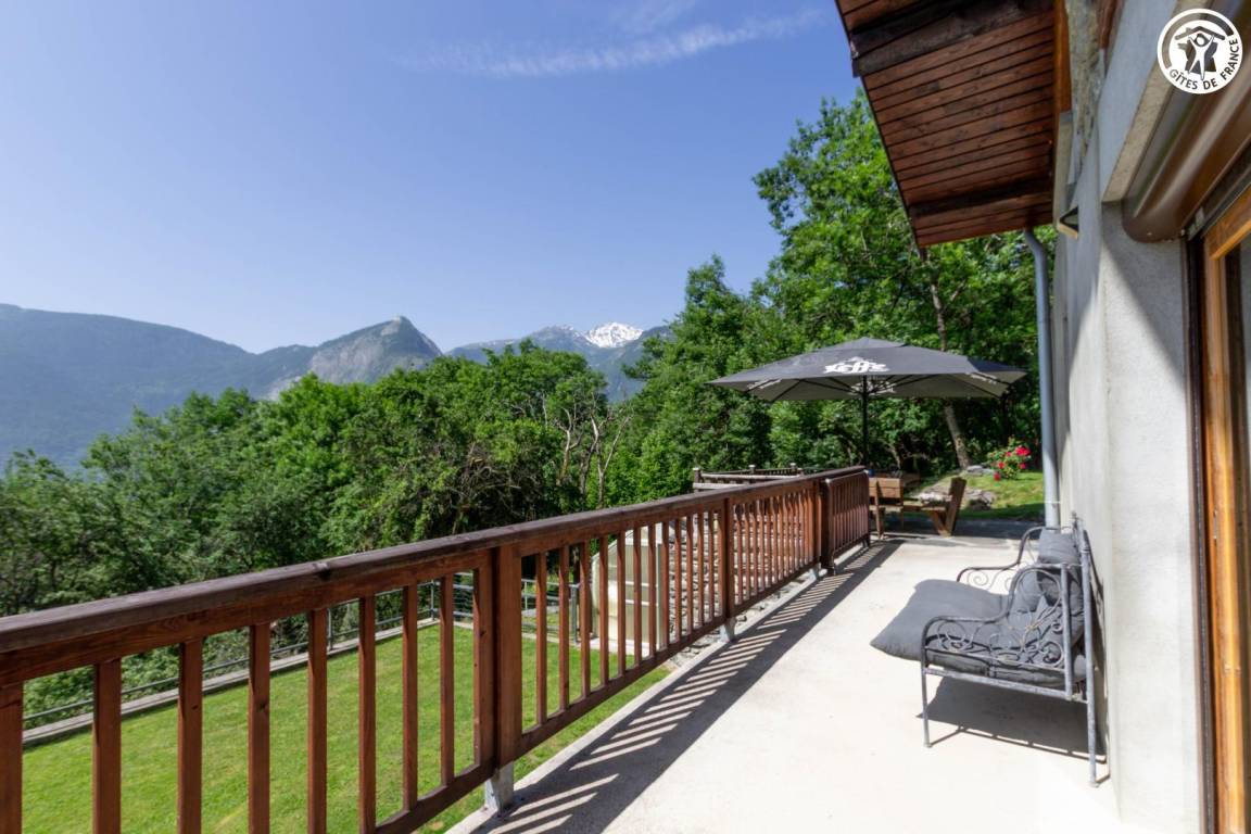 60 M² Gîte ∙ 2 Chambres ∙ 4 Personnes - Saint-Michel-de-Maurienne