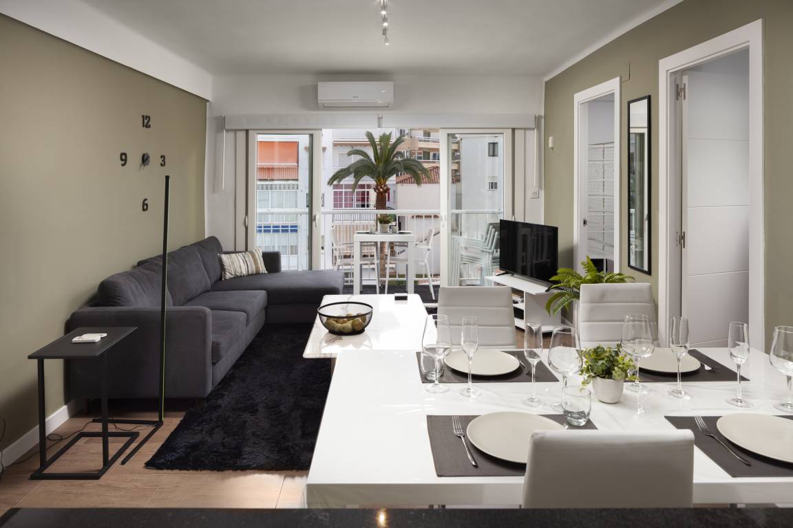100 M² Apartment ∙ 3 Bedrooms ∙ 5 Guests - Nerja
